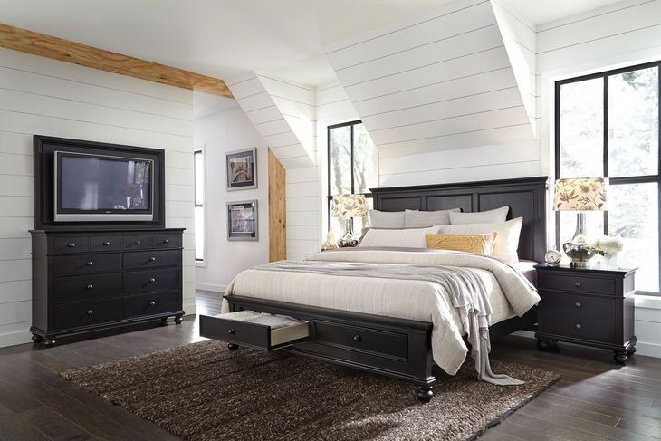 Oxford Black 8 Drawer Chesser From Aspenhome | Coleman Furniture