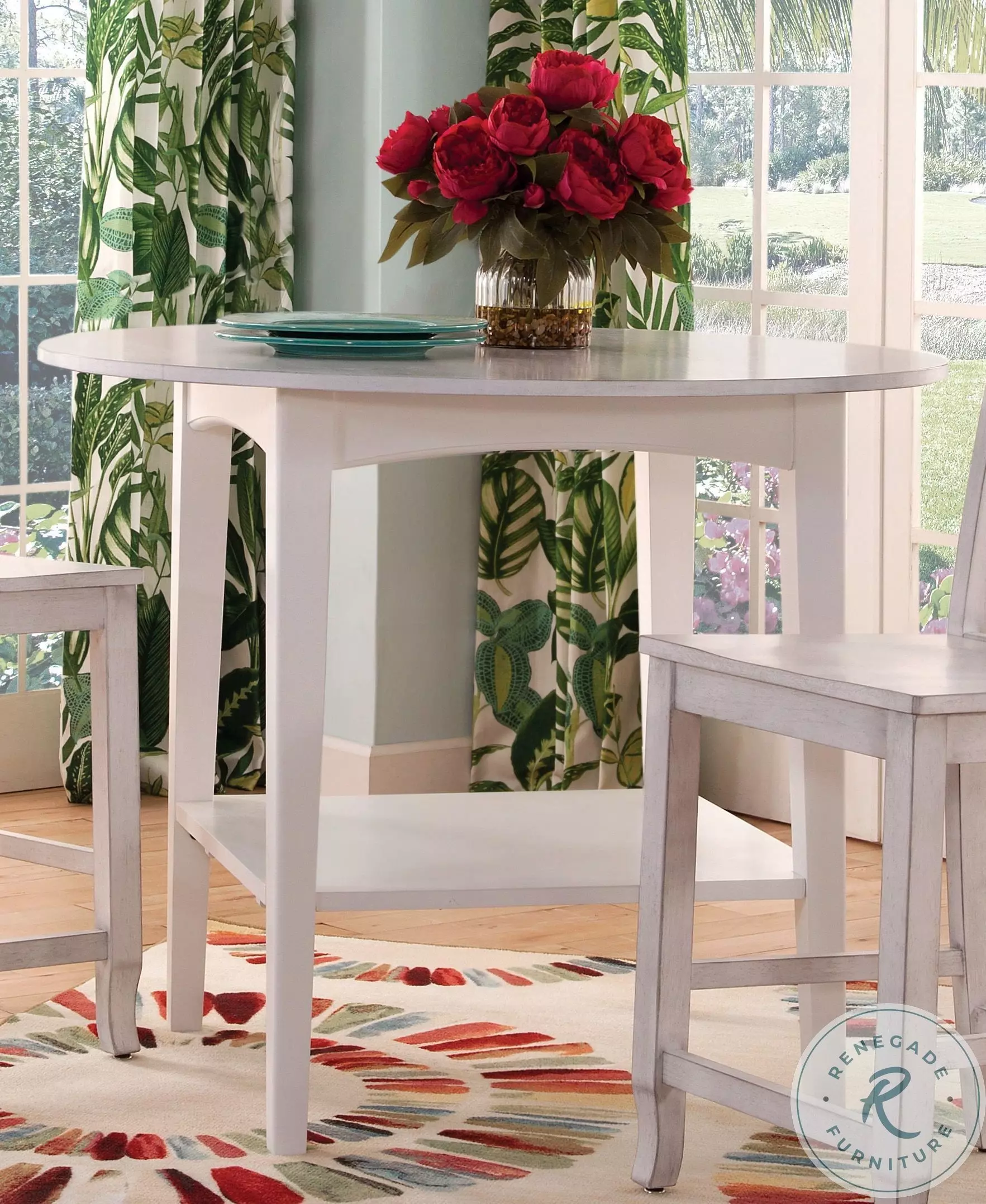 Hampton Chalk and White Seaside Pub Table from John Thomas | Coleman ...