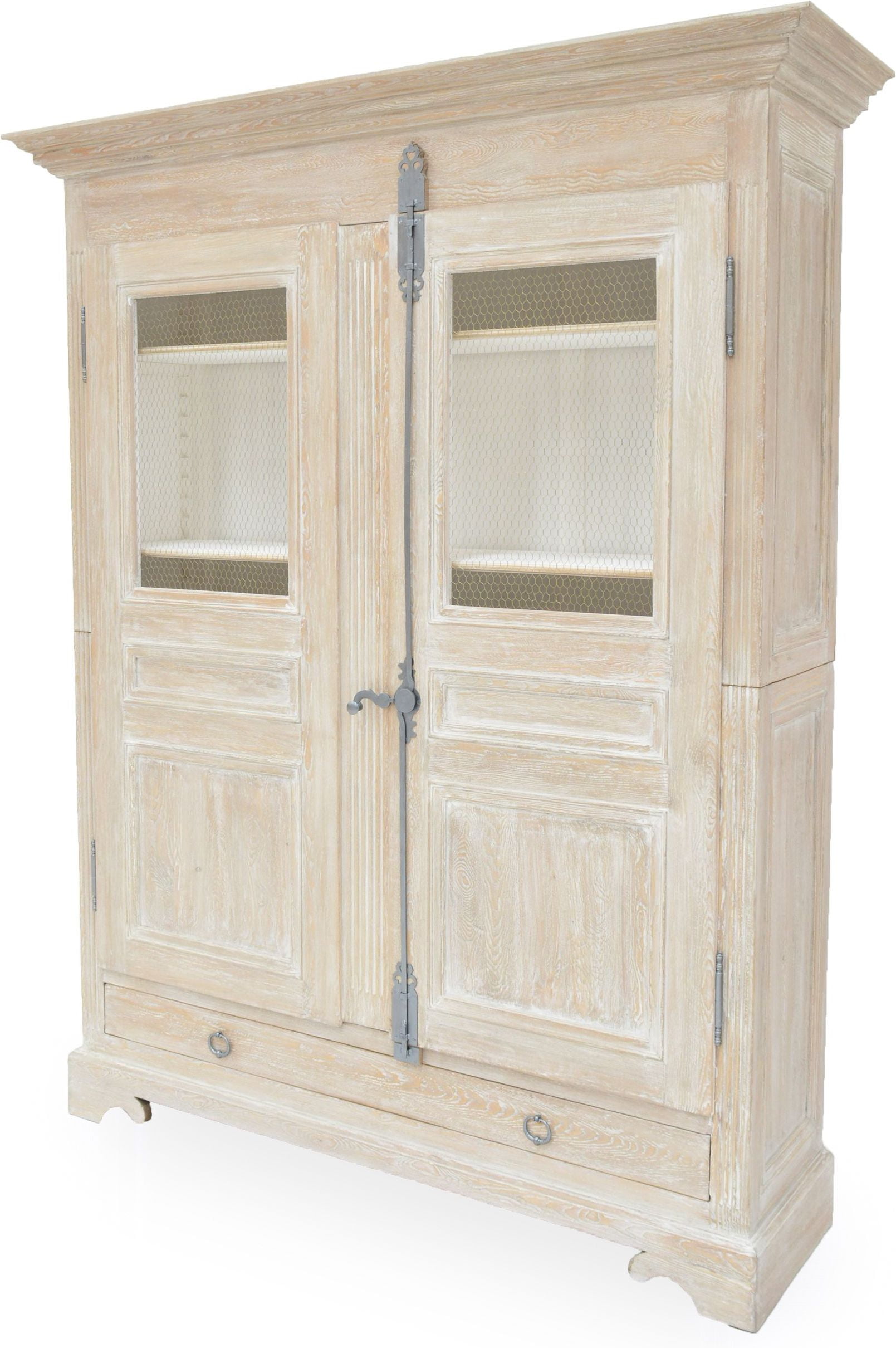 Sarreid – Coleman Furniture